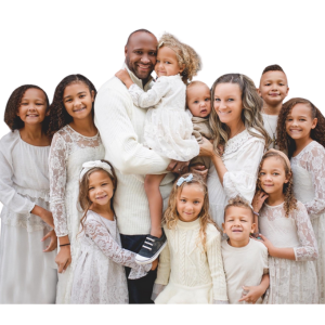 Influencer Karissa Collins on Raising 10 Kids, While Pregnant, and Pursuing Her Passions ...